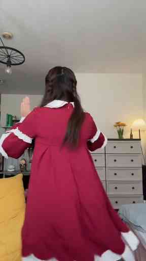 Robie Doll Dancing to a Cool Beat