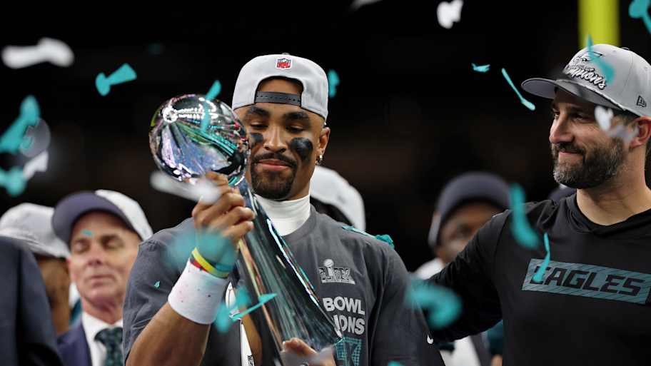 Eagles' Jalen Hurts Leaning On Michael Jordan