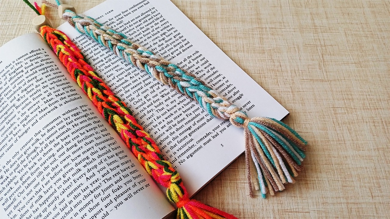 Easy Crochet Bookmark for Beginners in 5 Minutes