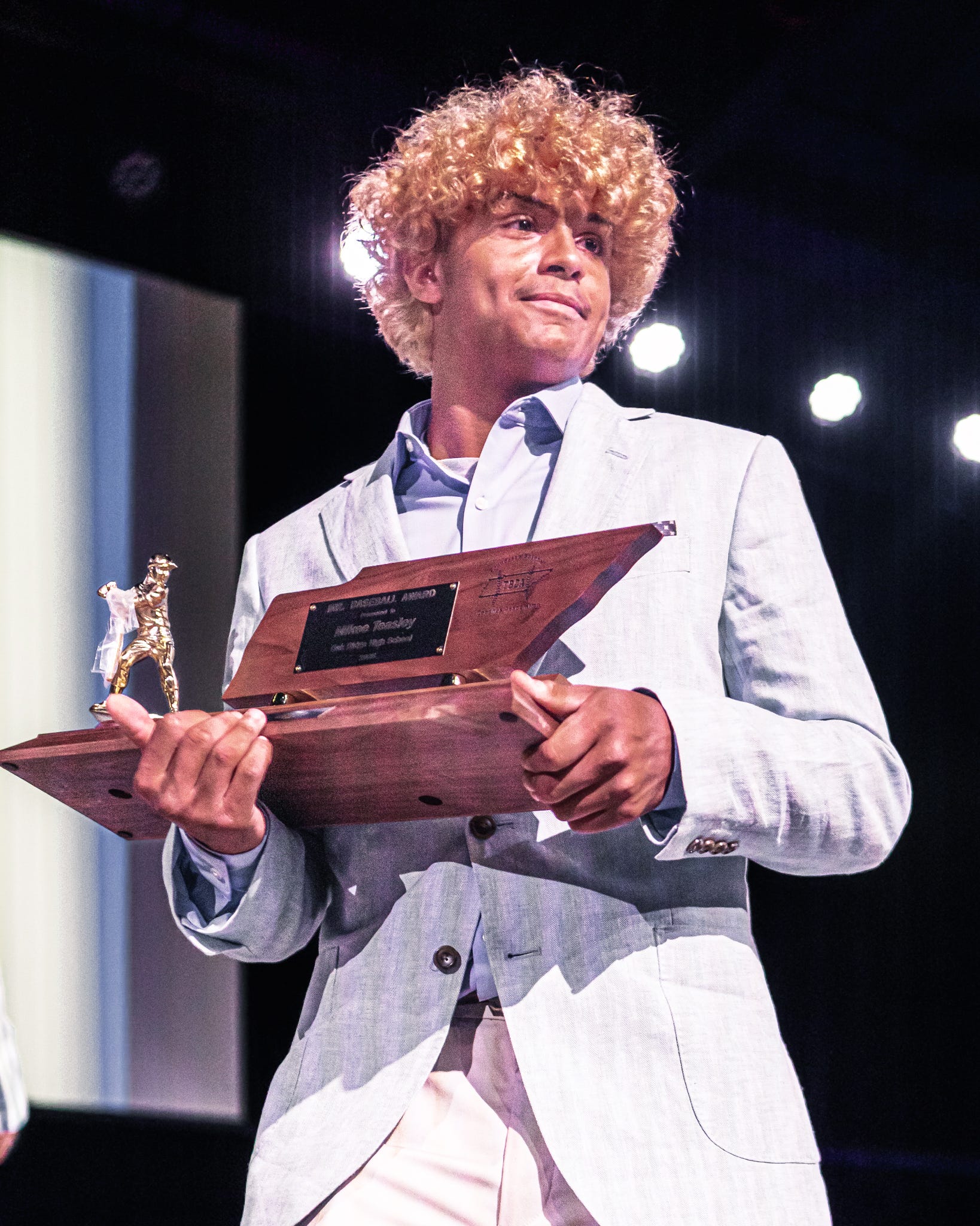 He's Mr. Baseball - Oak Ridge's Mikee Teasley wins top award