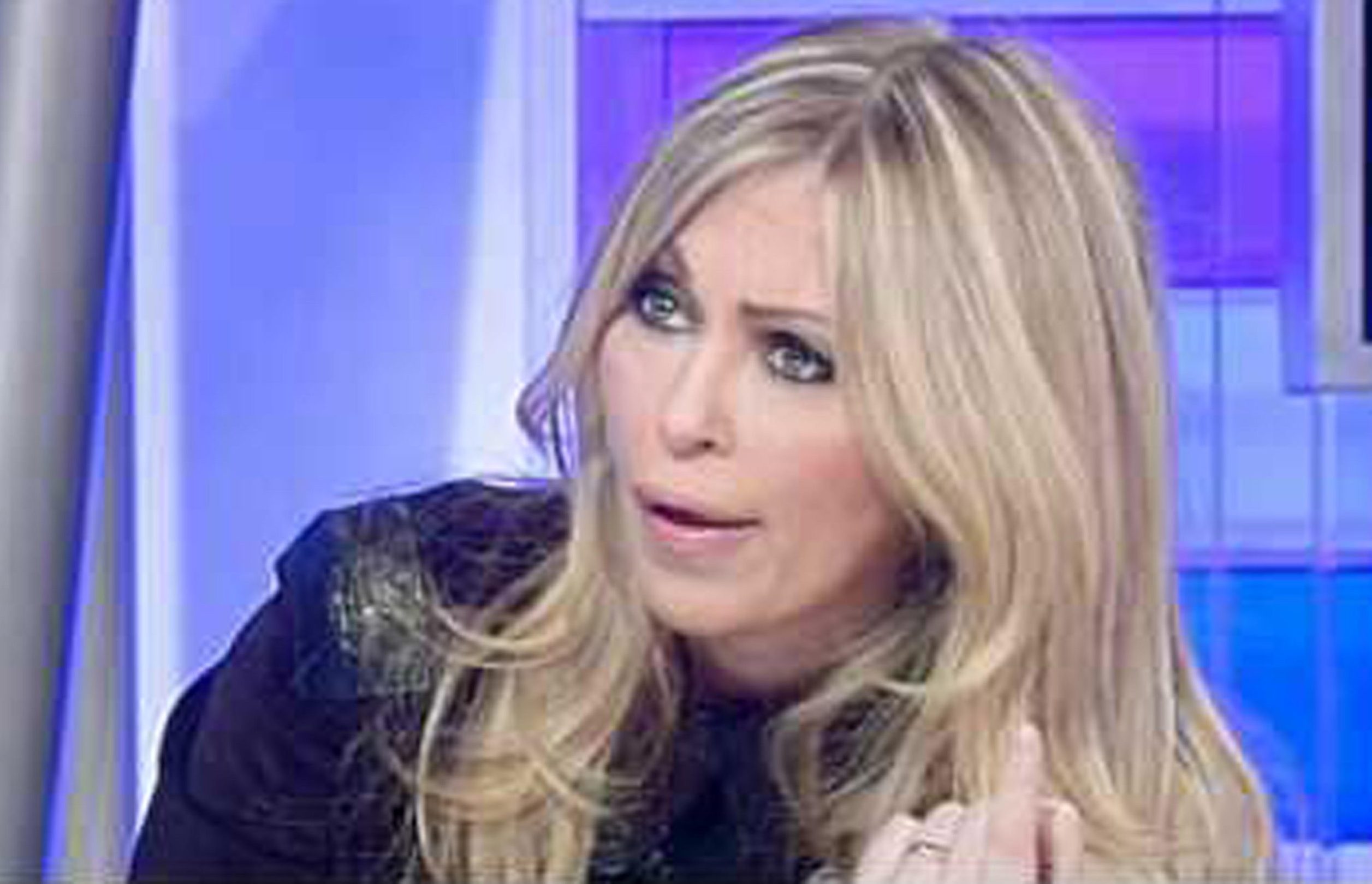 Garlasco, Roberta Bruzzone commenta quell'impronta trovata in casa ...