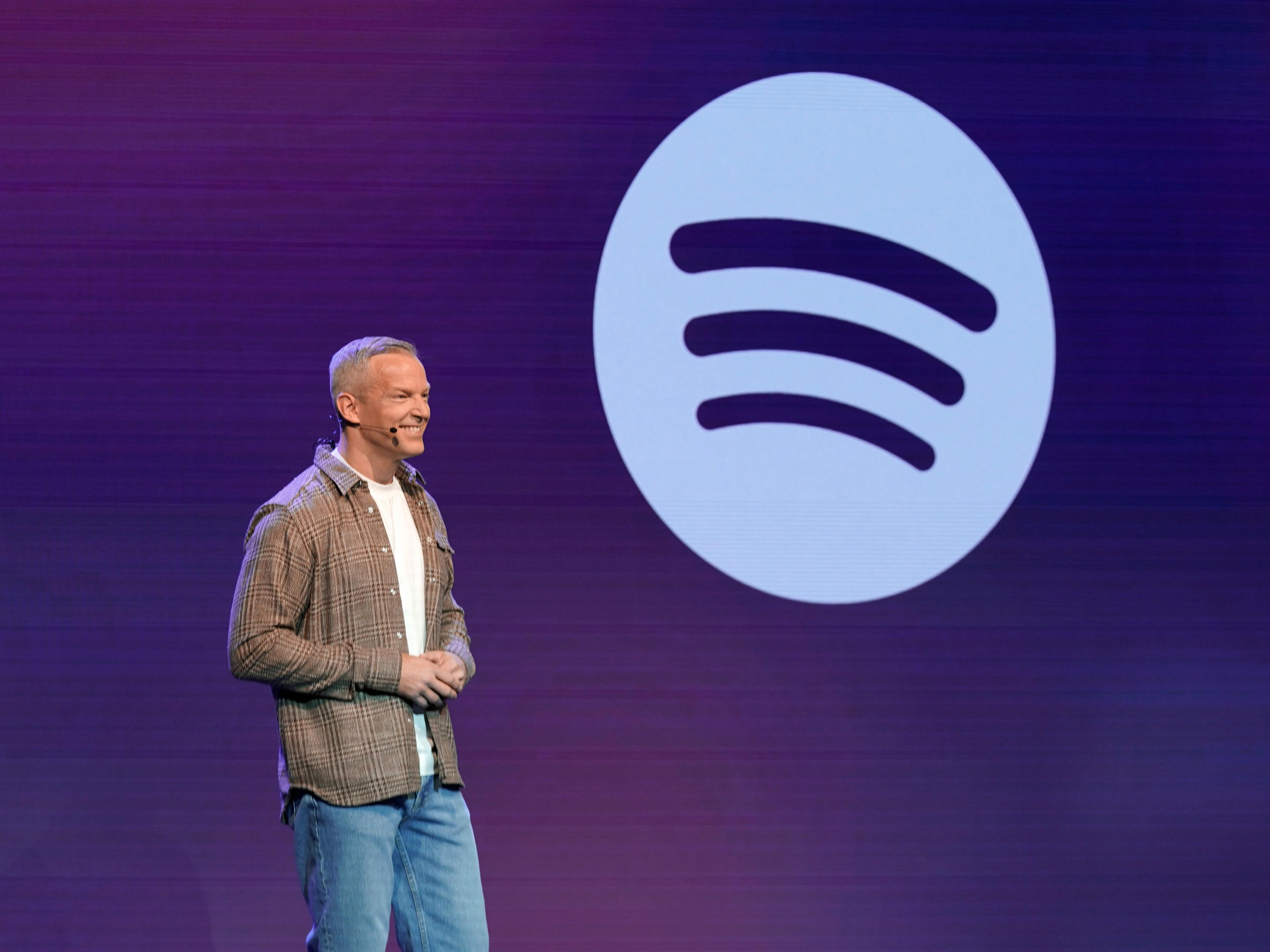 The 2 common words Spotify executives banned from their weekly 3-hour ...