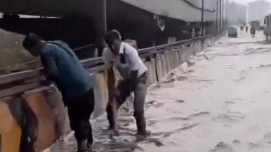 ‘Only humble traffic cops keep city moving’: Ex-Bengaluru top cop slams ...