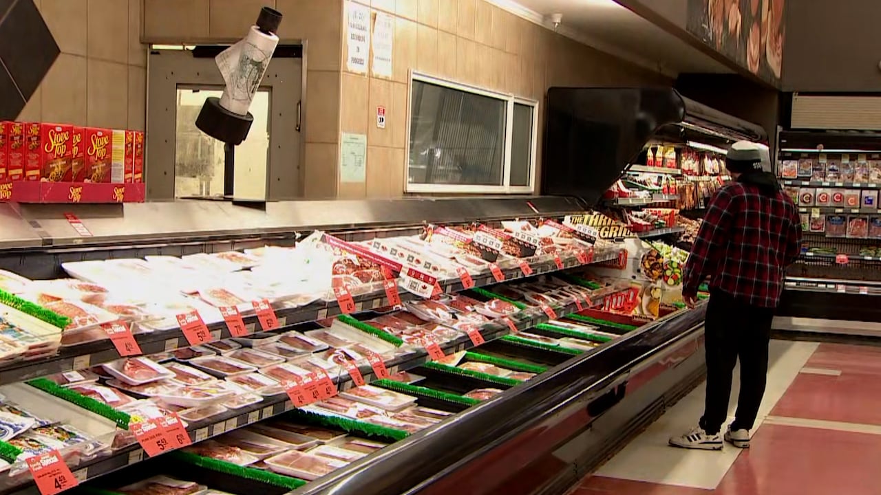 Canadian food prices spike as overall inflation dips