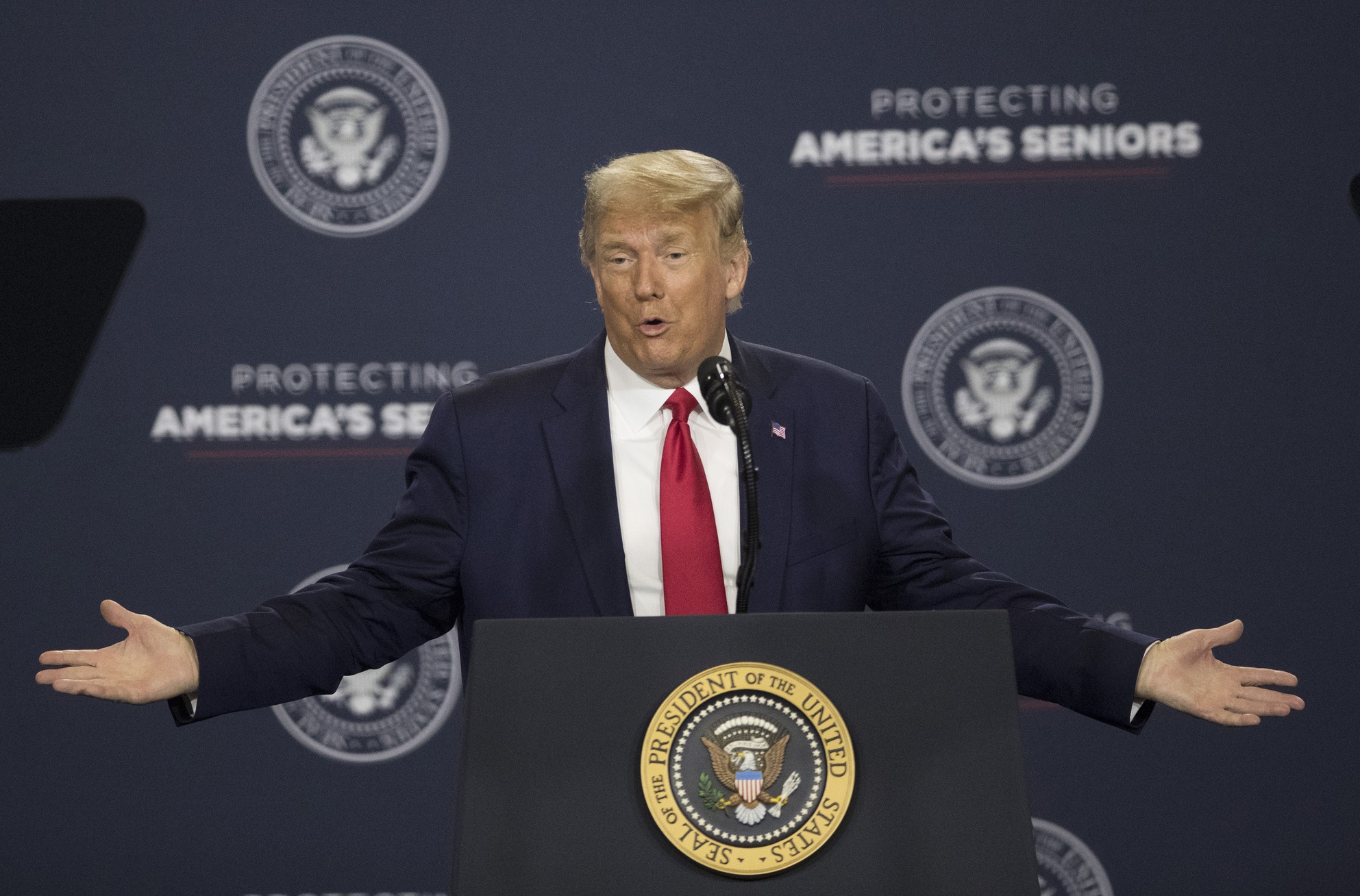 Schumer Slams Trump’s $400M Luxury Jet from Qatar