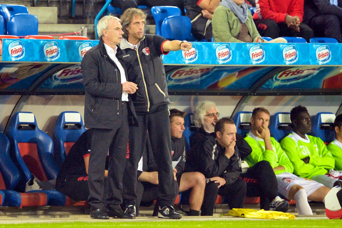 Iglesias quitte Sion, Moulin le remplace