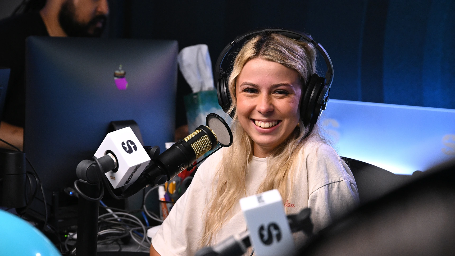 Hawk Tuah Girl Says FBI, SEC Investigated Her Over HAWK—Cleared of All ...