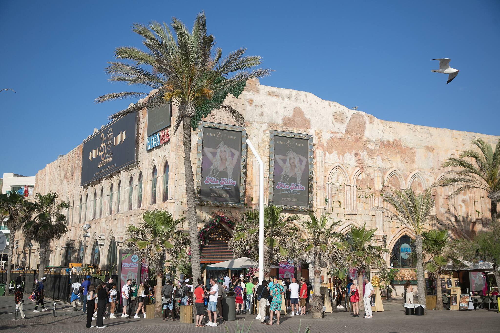 Mallorca: Ballermann-Ikone Megapark wird 25 – Kult und Kommerz