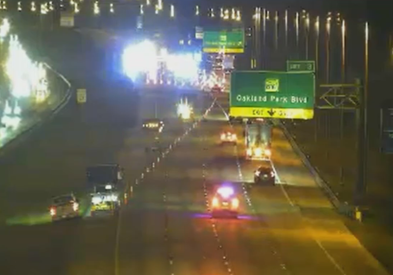 Deadly crash shuts down Sawgrass Expressway at Oakland Park Boulevard: FHP