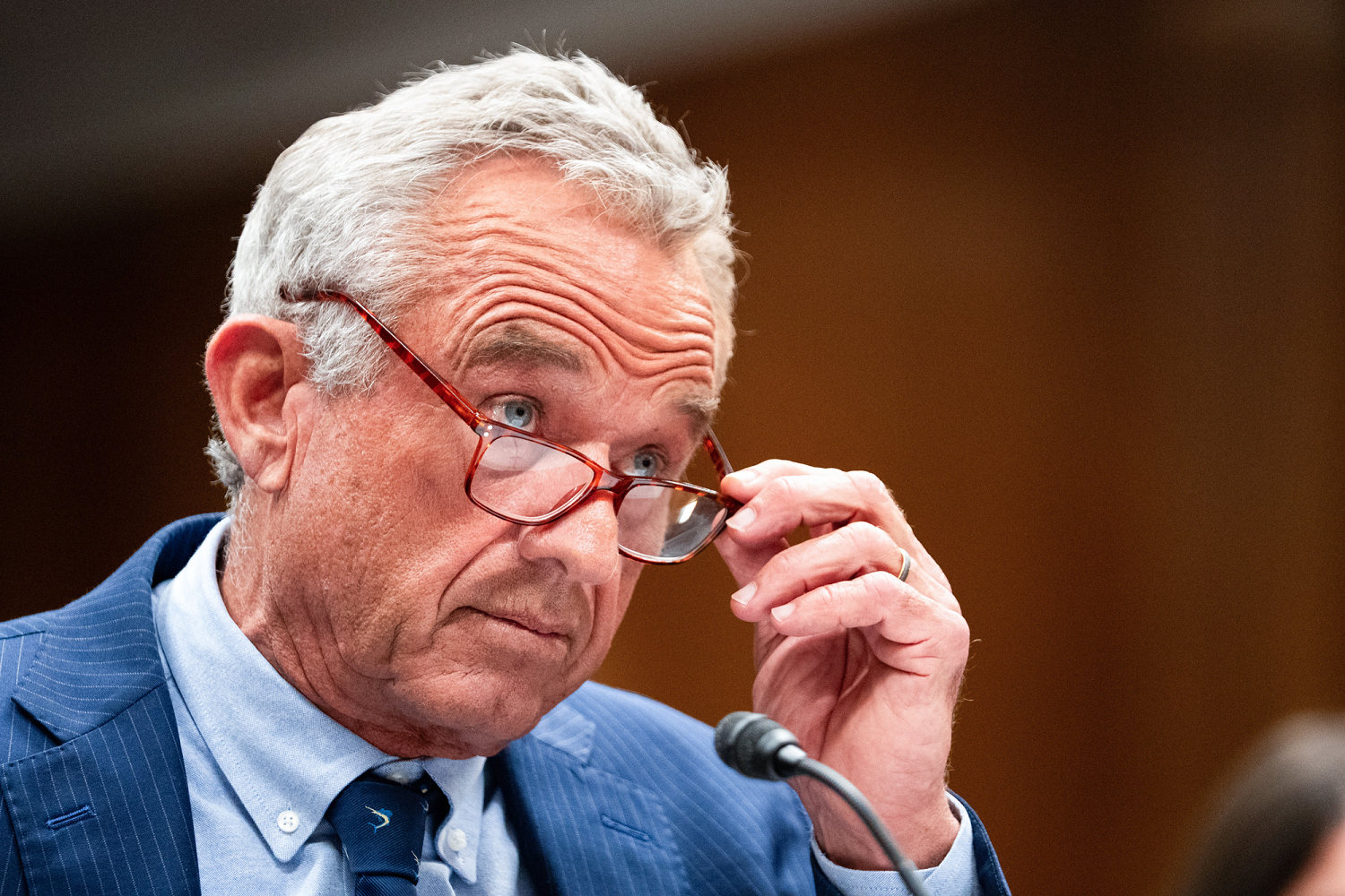 RFK Jr. and Dem senator clash during fiery hearing: 'You came here to ...