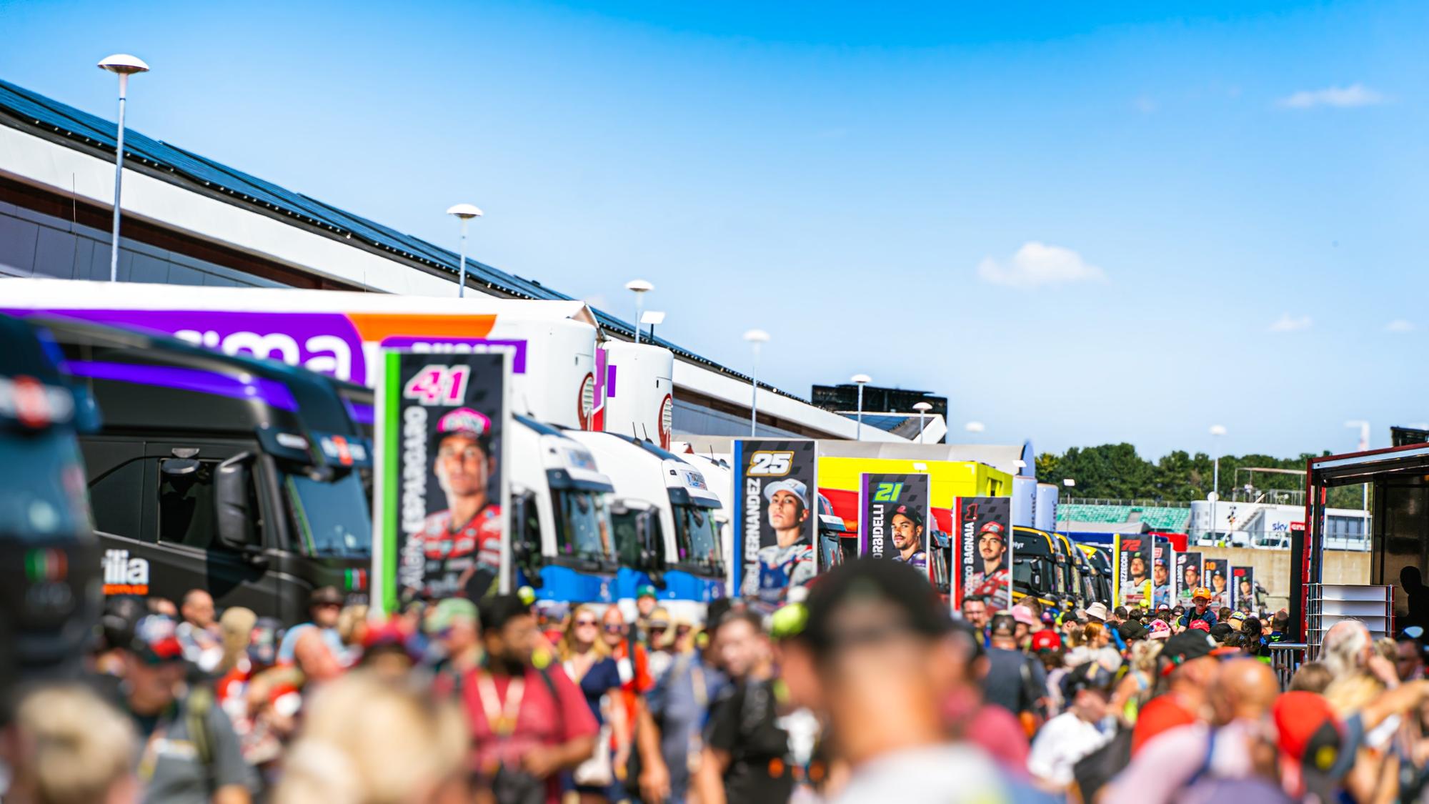 Drivers warned to allow extra time for journeys this weekend as one way ...