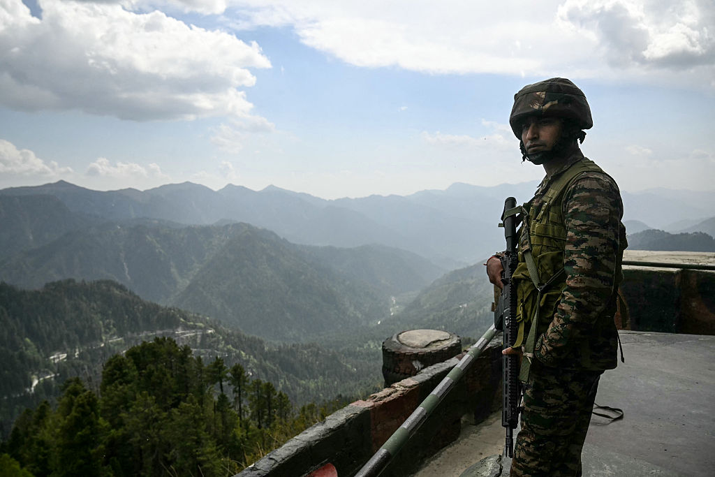 Experts fear India and Pakistan fragile ceasefire won’t hold