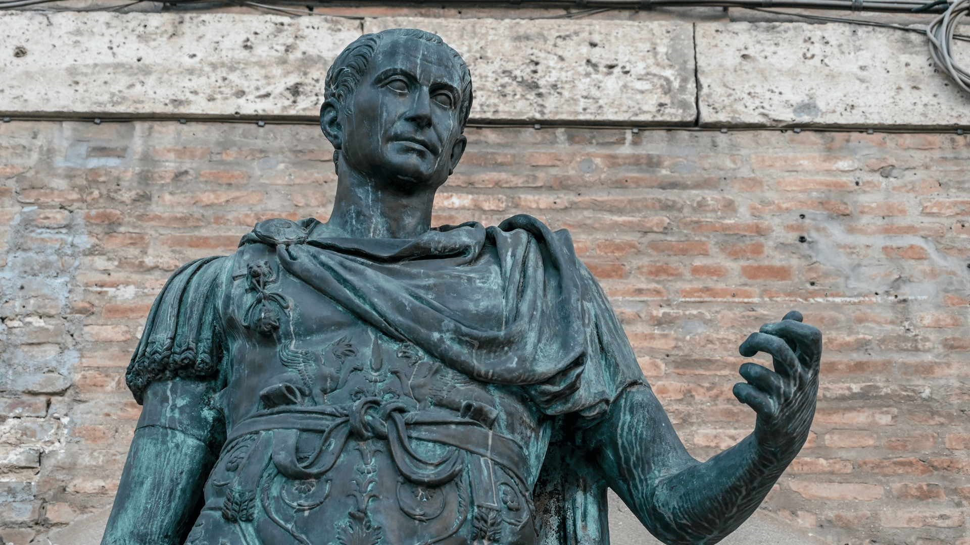 Enlevé par des pirates, gêné par sa calvitie : ces 10 anecdotes ...