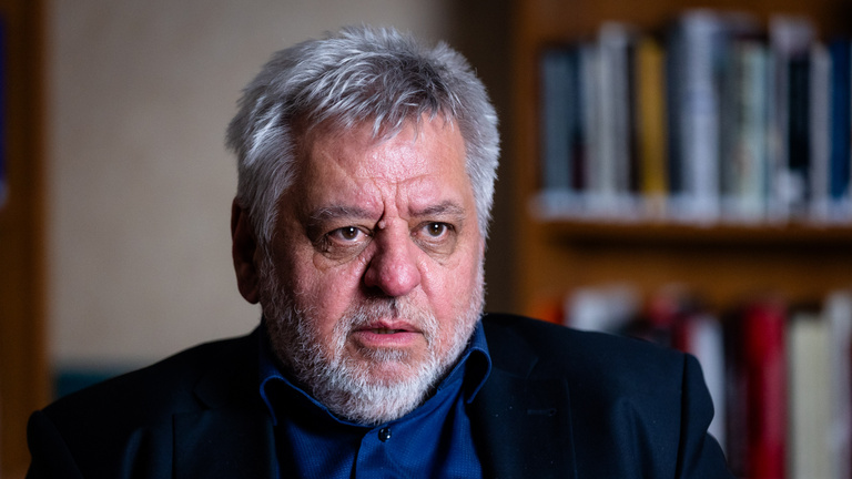 Lánczi András: Át kellene világítani az MTA-t