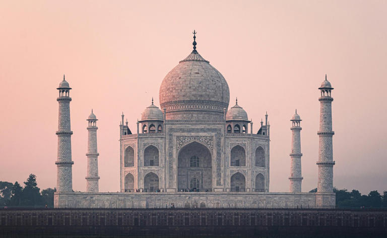 6 Surprising Facts About The Taj Mahal That Most People Miss
