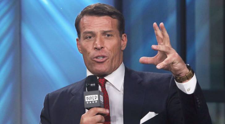 Tony Robbins Urges Action on Social Security Fears