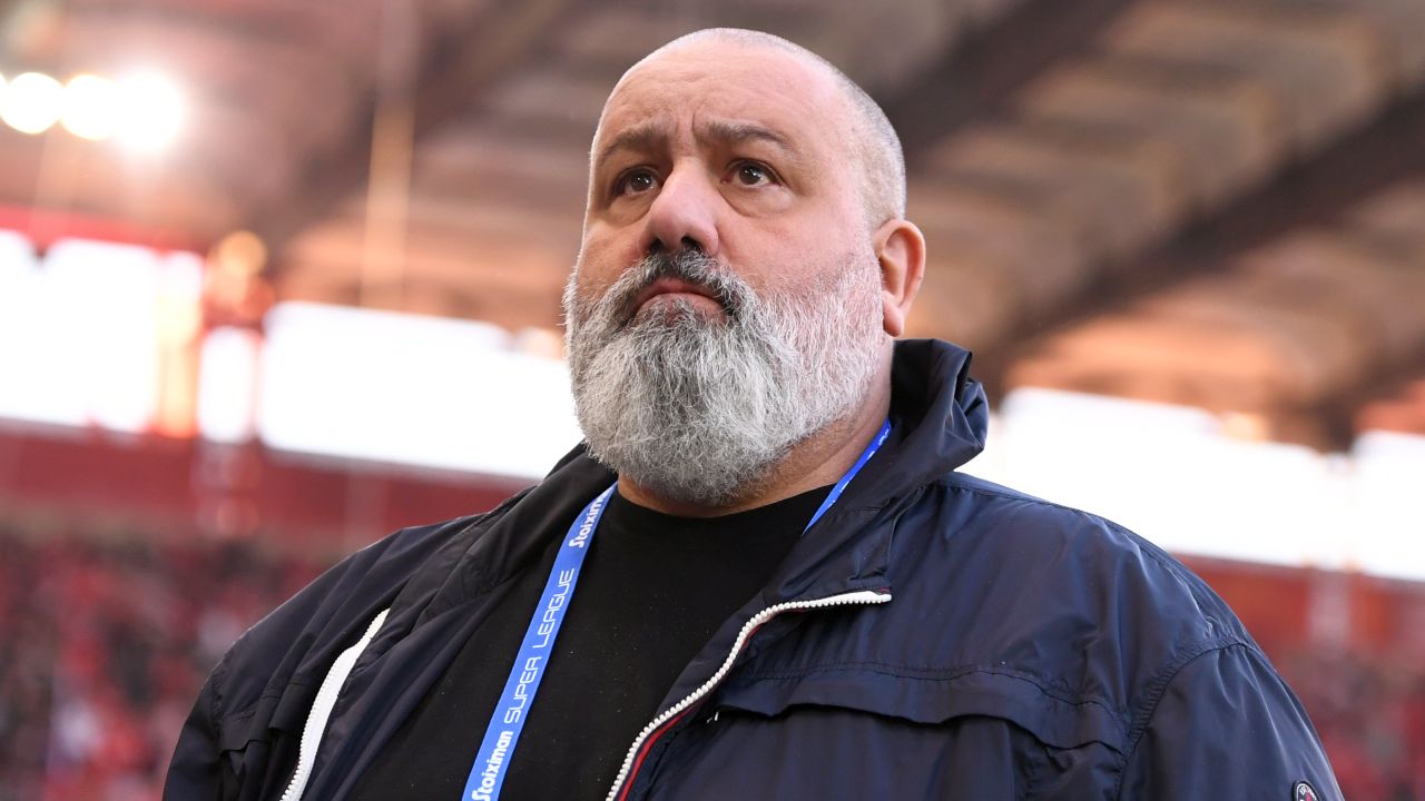 «Αιχμές» από Καραπαπά: «Όλος ο πλανήτης είδε ένα ποδοσφαιρικό έγκλημα!»