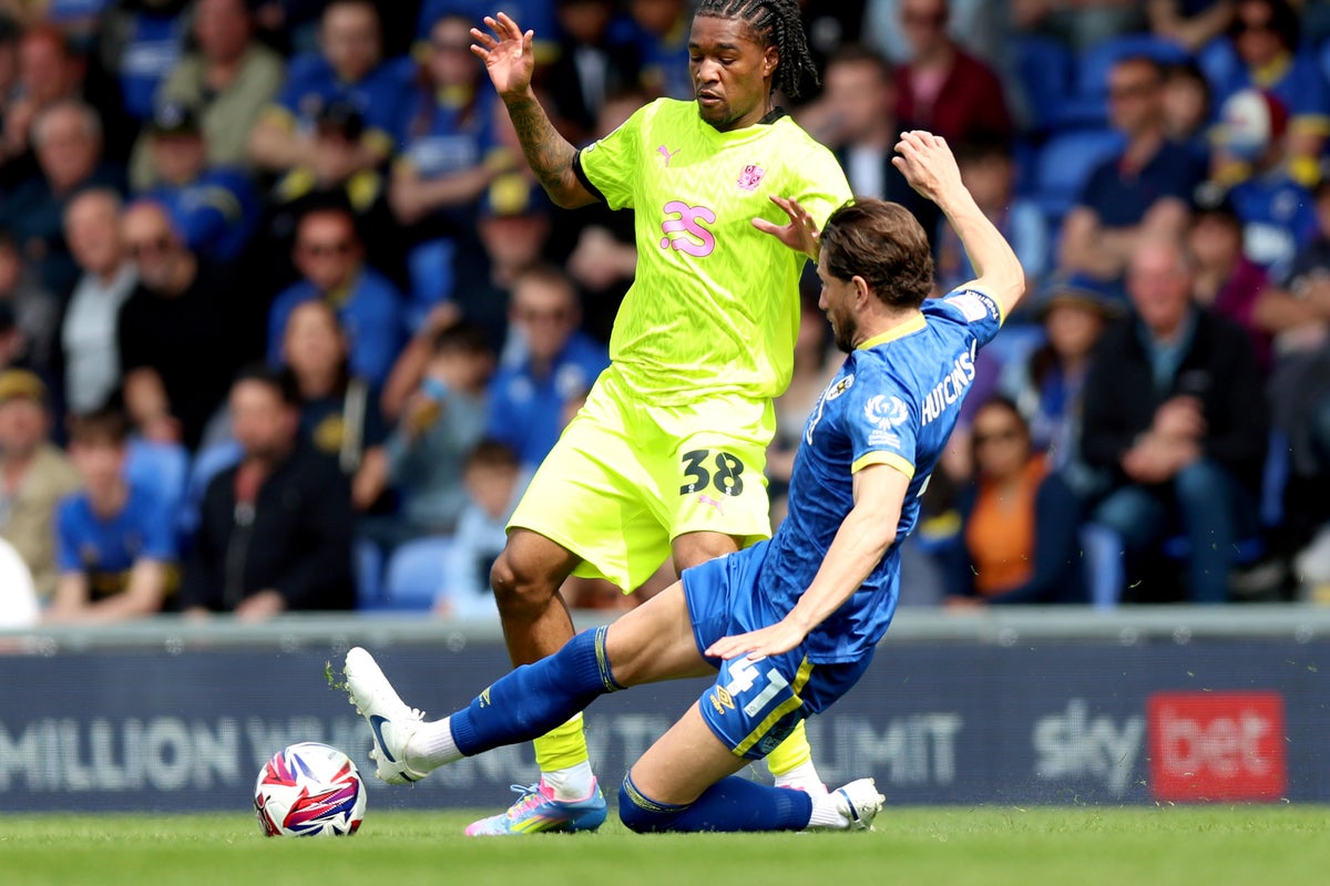 Footballer suffered heart attack before scoring match winner to send ...