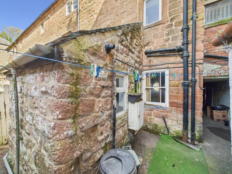 Grade II listed cottage nestled in World Heritage Site village on the ...