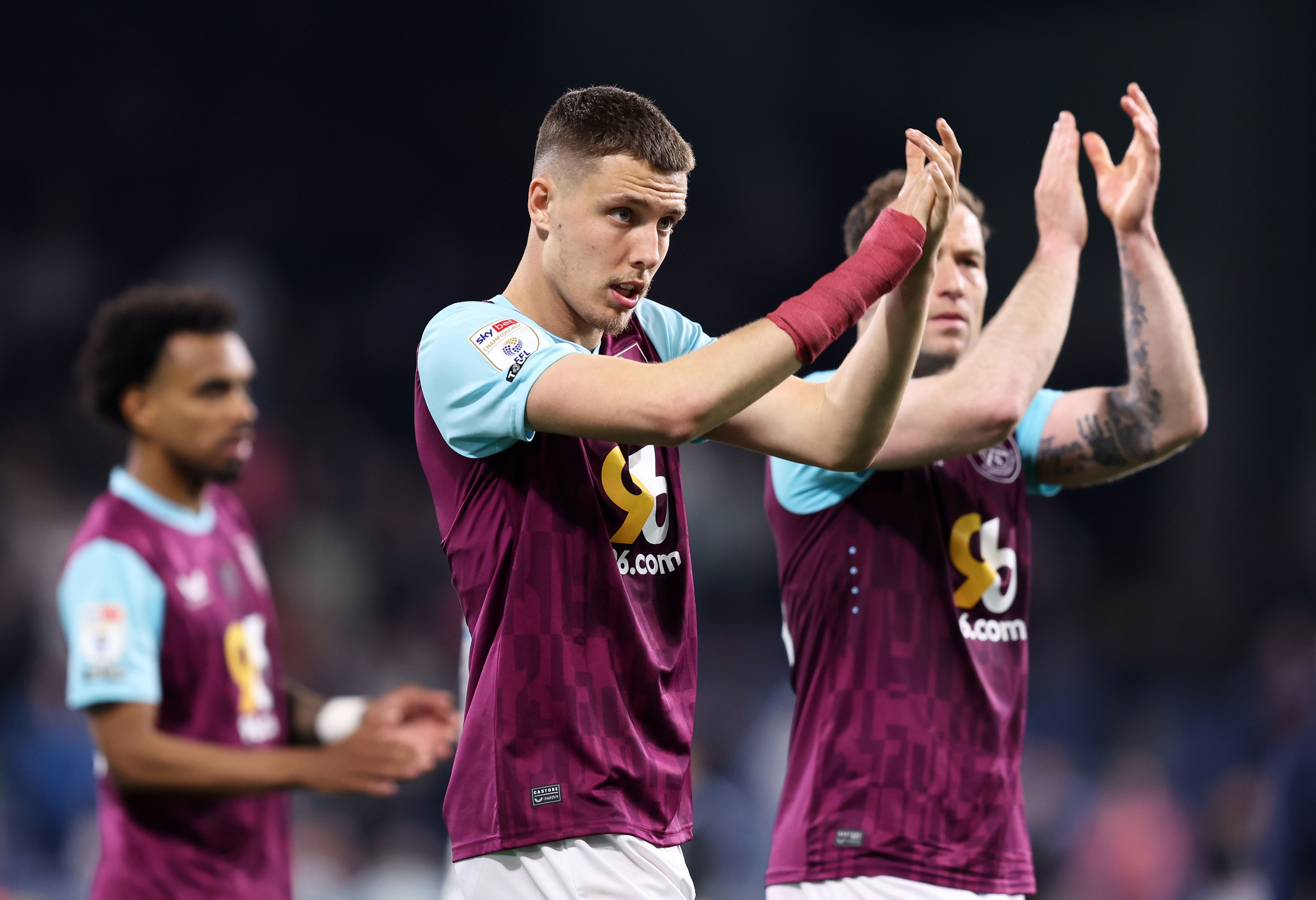 'Full credit' - Burnley favourite sends classy message to Leeds United ...