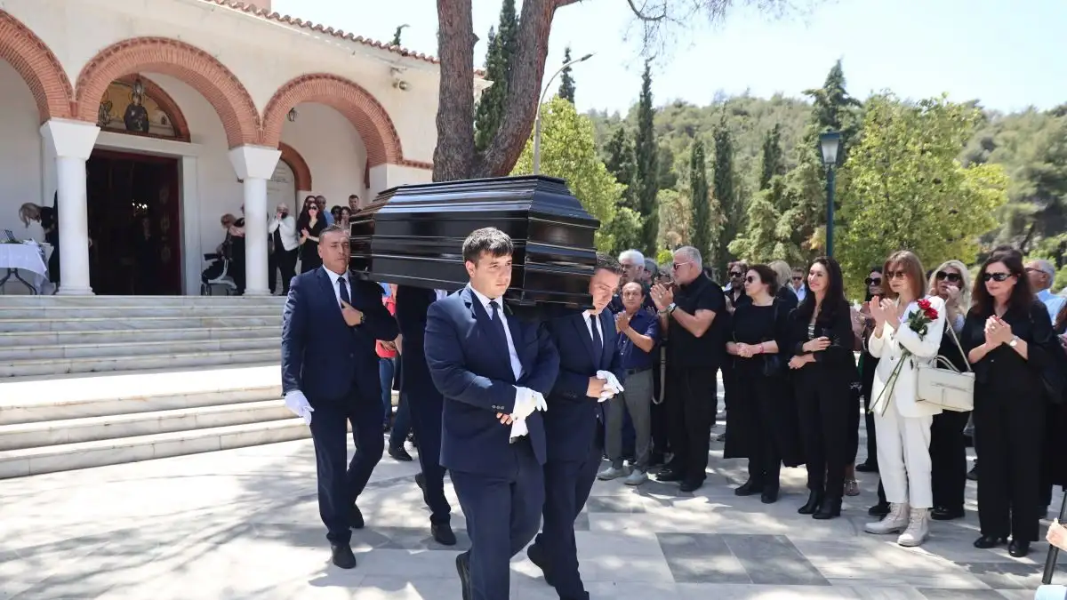 Νίκος Γαλανός: Το τελευταίο αντίο στον σπουδαίο ηθοποιό