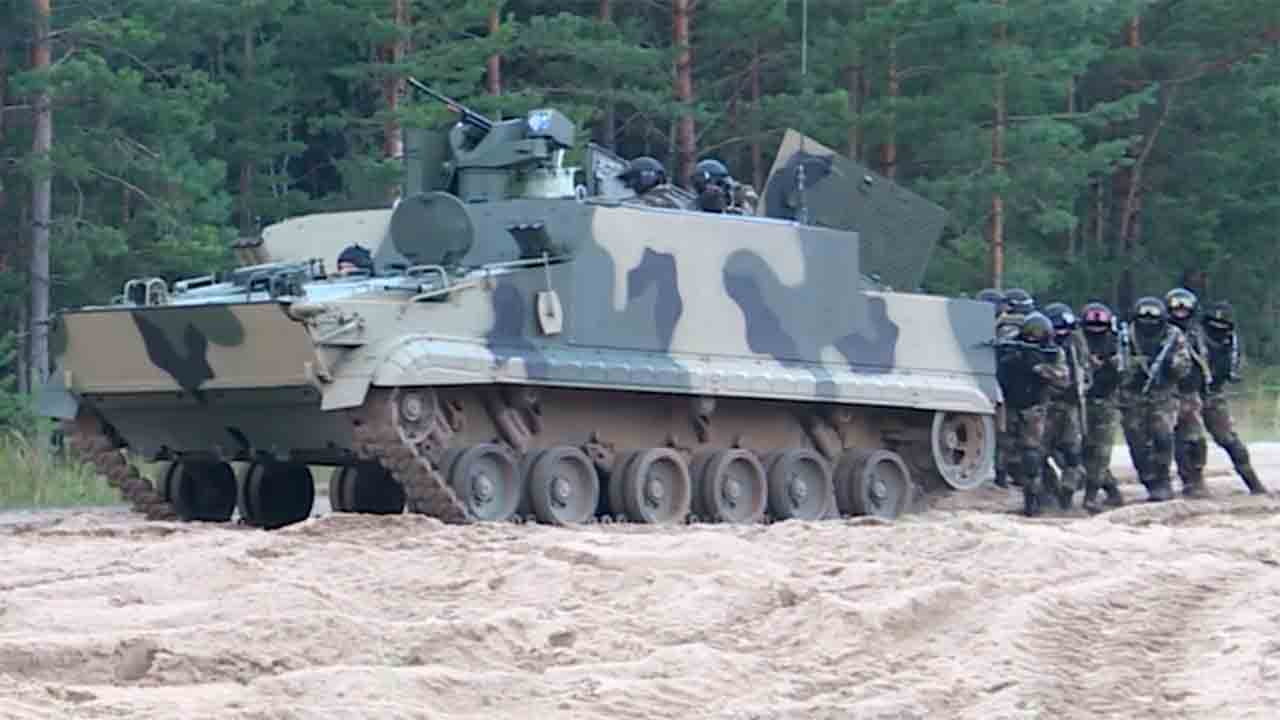 Video: Russia Begins Testing of the New Amphibious Armored Vehicle BT-3F