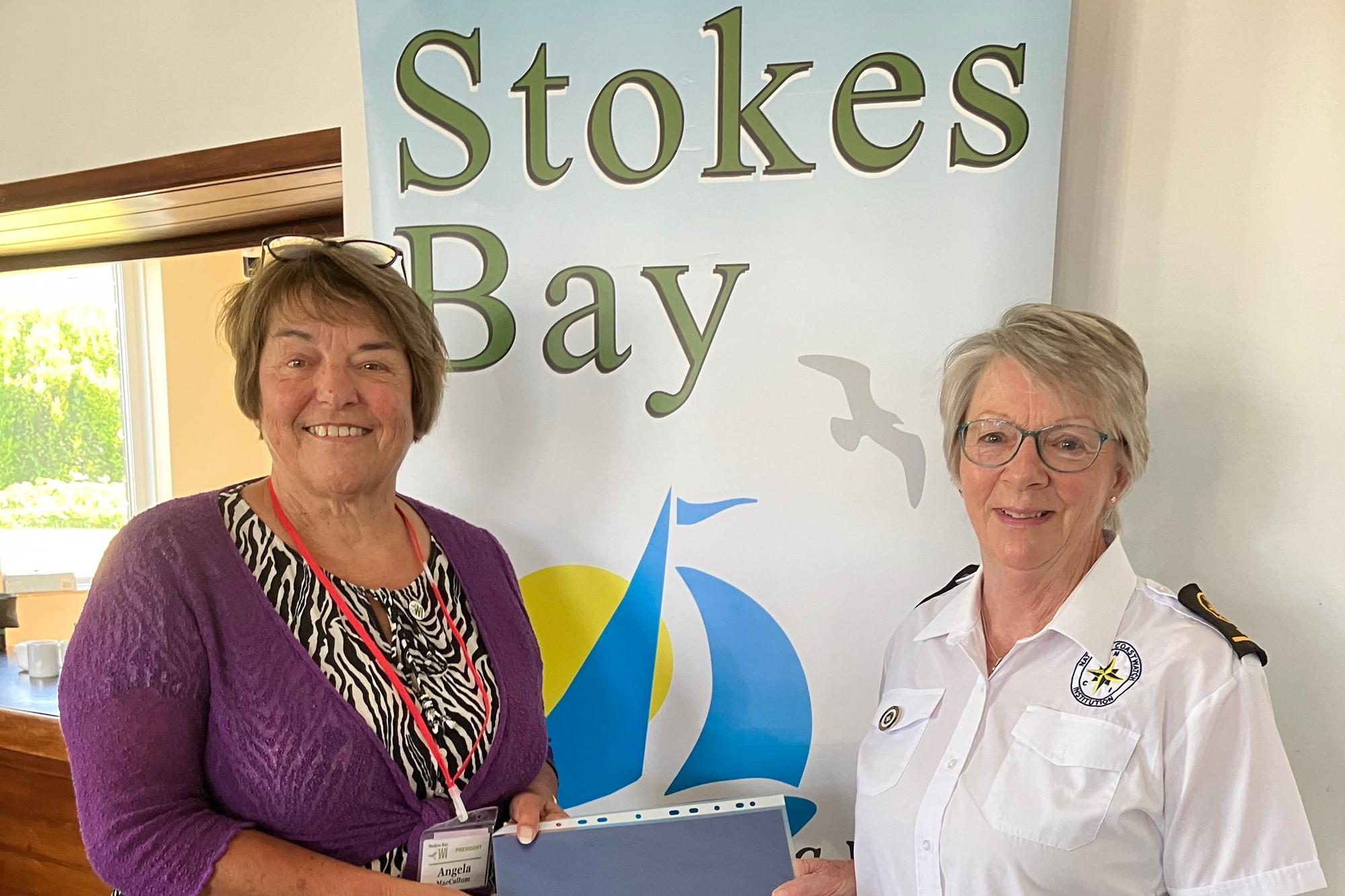 Stokes Bay WI: We do see ships