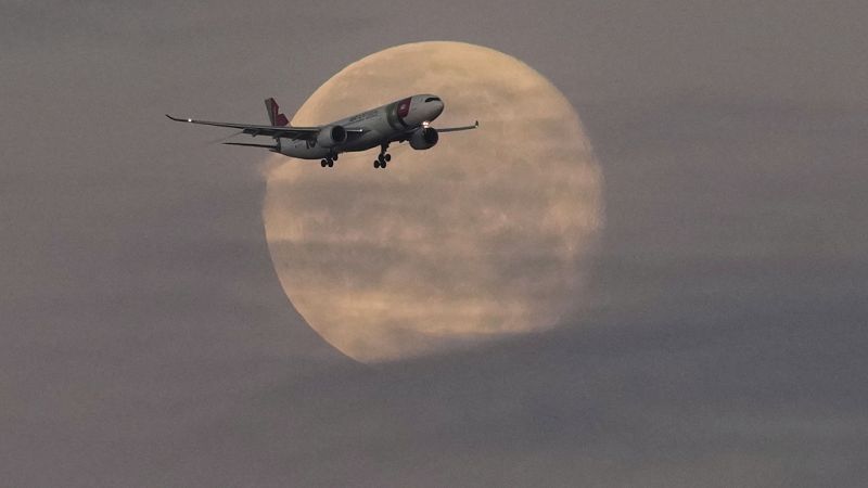 EU/US aircraft trade war imminent, key lawmaker warns