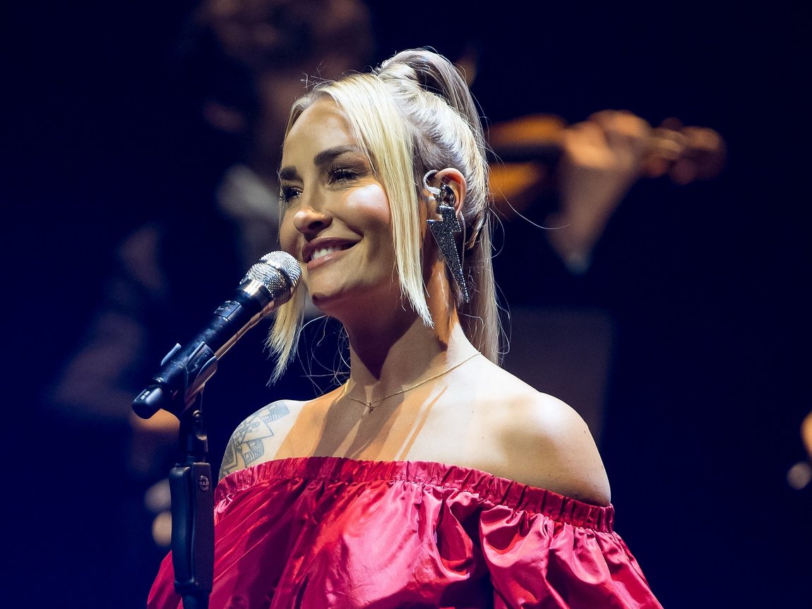 Sarah Connor achieves fifth number-one success in album charts