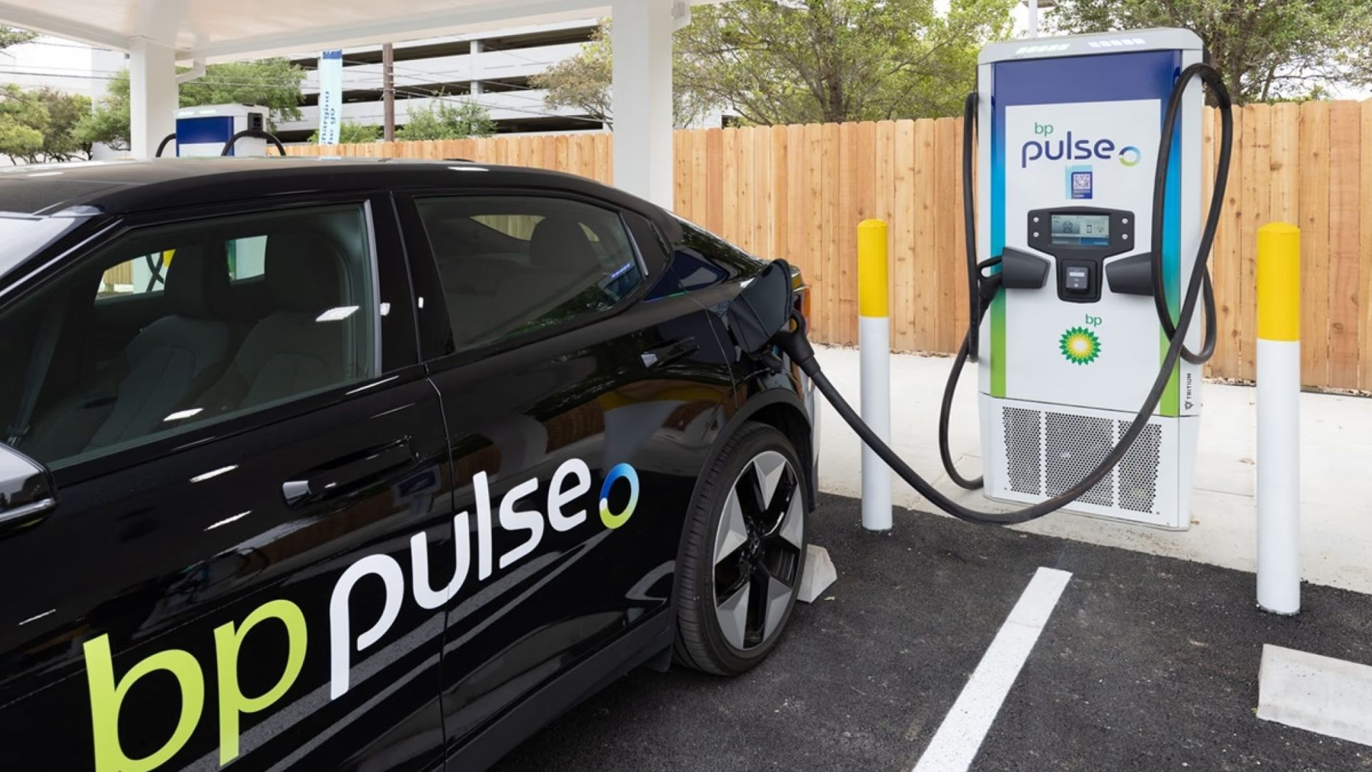 Waffle House Will Add EV Chargers To Many Of Its Locations