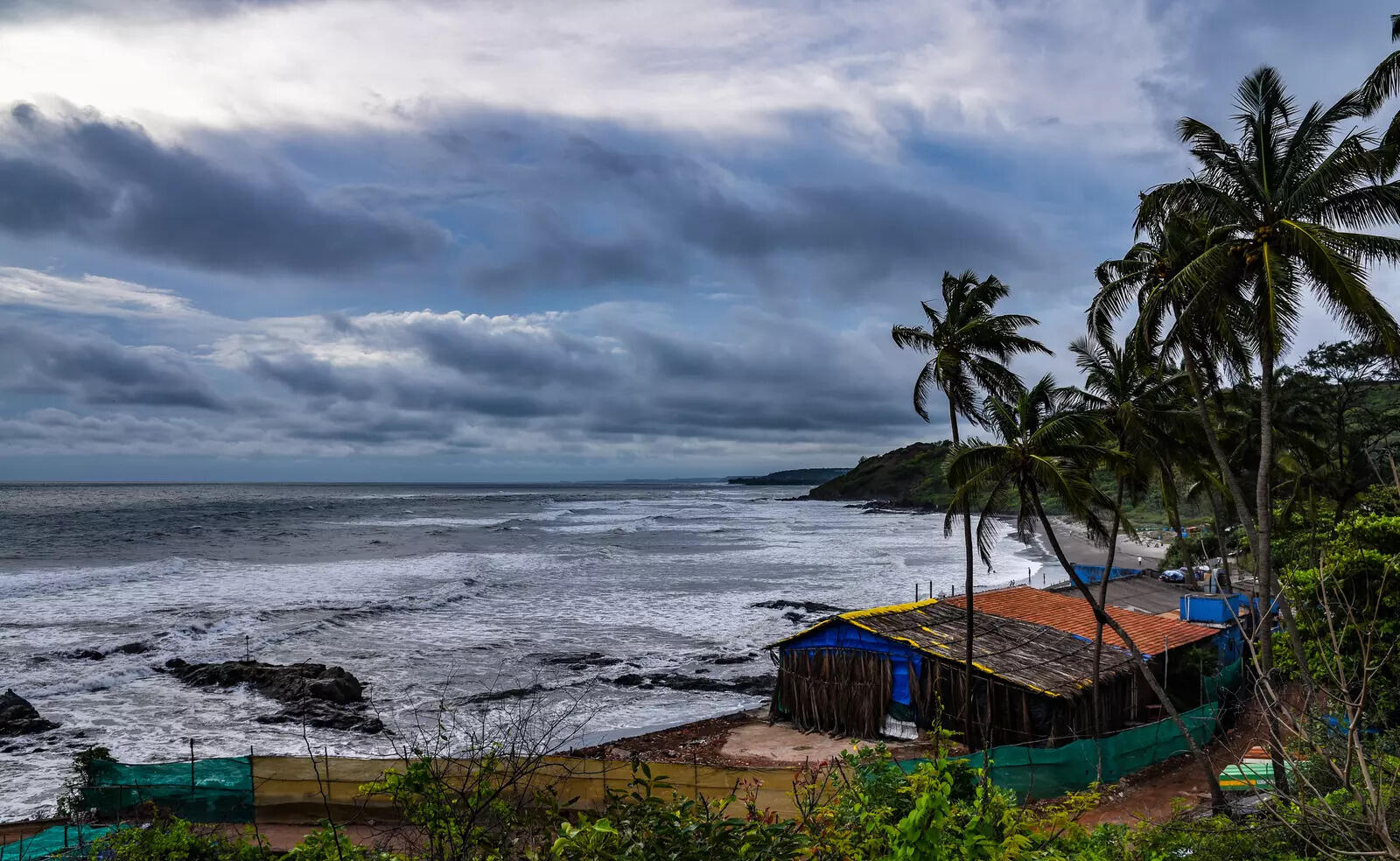 Goa to see heavy rain till May 26, warns IMD; Key tourist spots ...