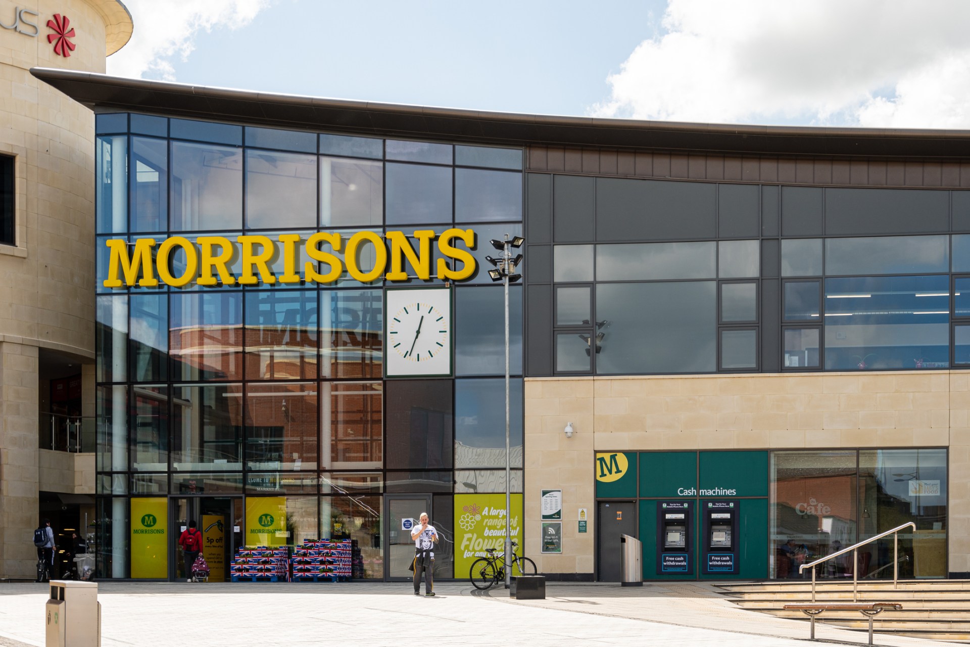 Morrisons launches UK supermarket first with brand new £1.50 drinks ‘on ...