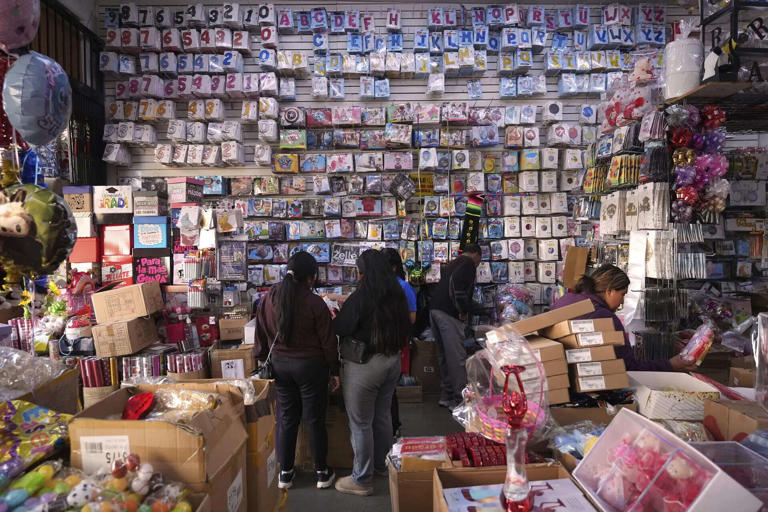 Donald Trump's tax on imported goods is a blow to income tax relief ...