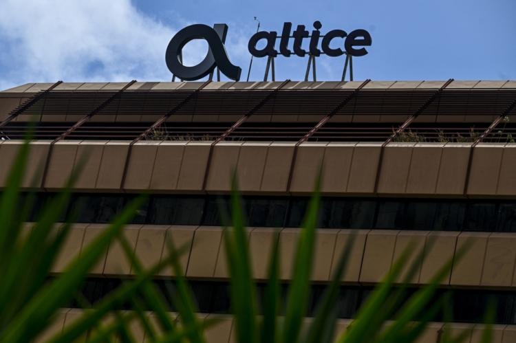 Endetté, le groupe Altice, propriétaire de SFR, va entrer en procédure ...