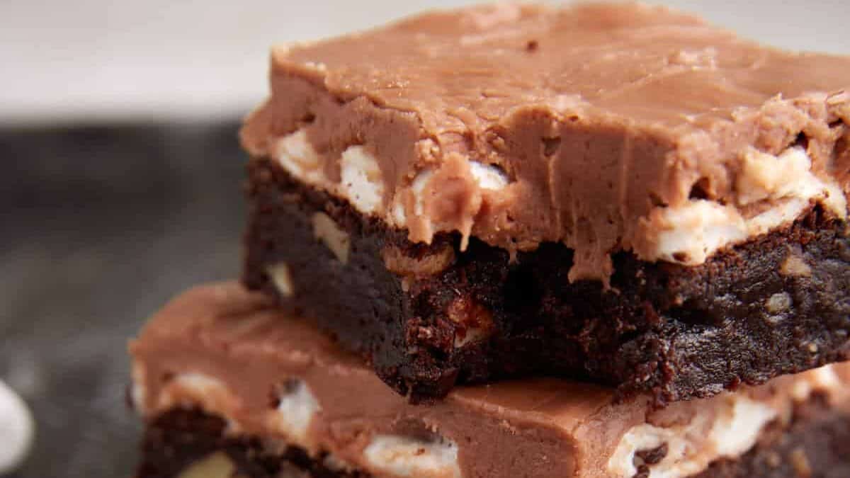 Break the baking rut: 21 dessert bars everyone’s talking about