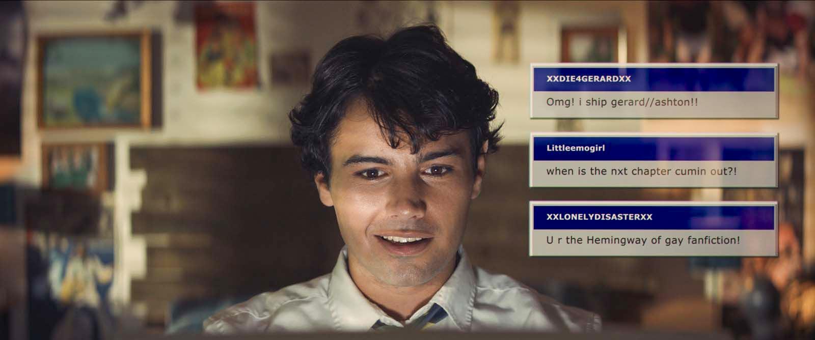 Séries : «N00b», romance adolescente et nostalgie des années 2000