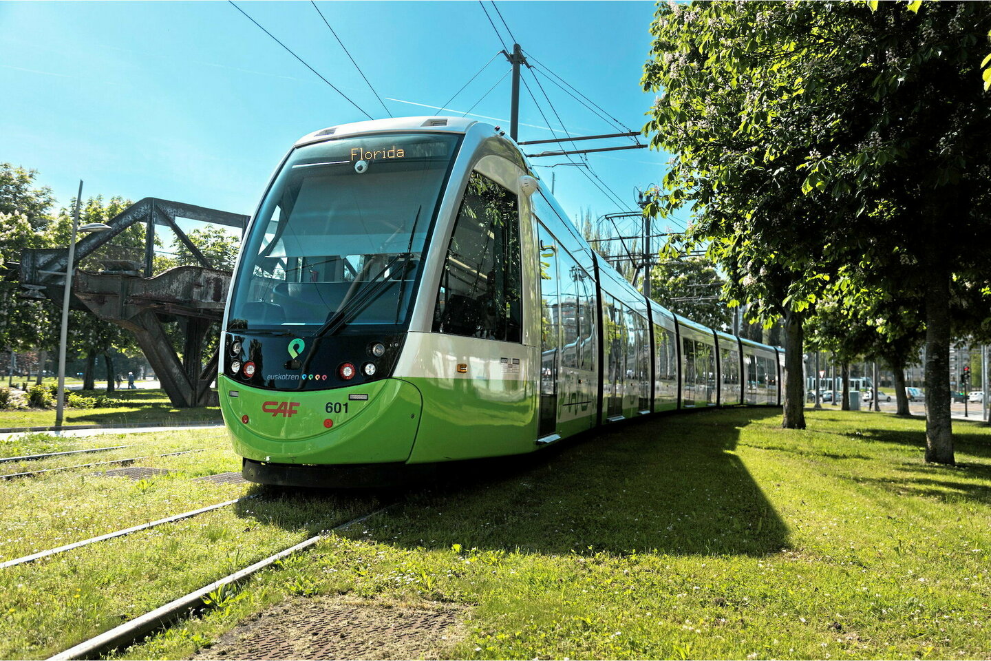 Le tramway du futur sans fil mais pas sans conducteur