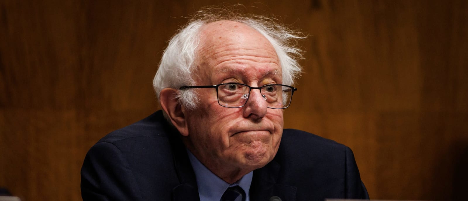 He Tried To Do A Delicate Dance, But Bernie Sanders Stomped All Over ...