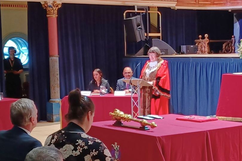 New Mayor of Kirklees vows 'I will not let you down' as she takes office
