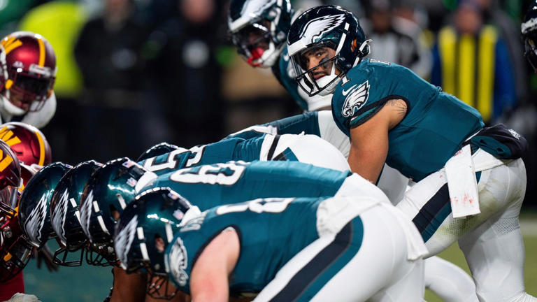 "Tush push" ban fails at NFL spring league meetings after Philadelphia Eagles' Super Bowl win