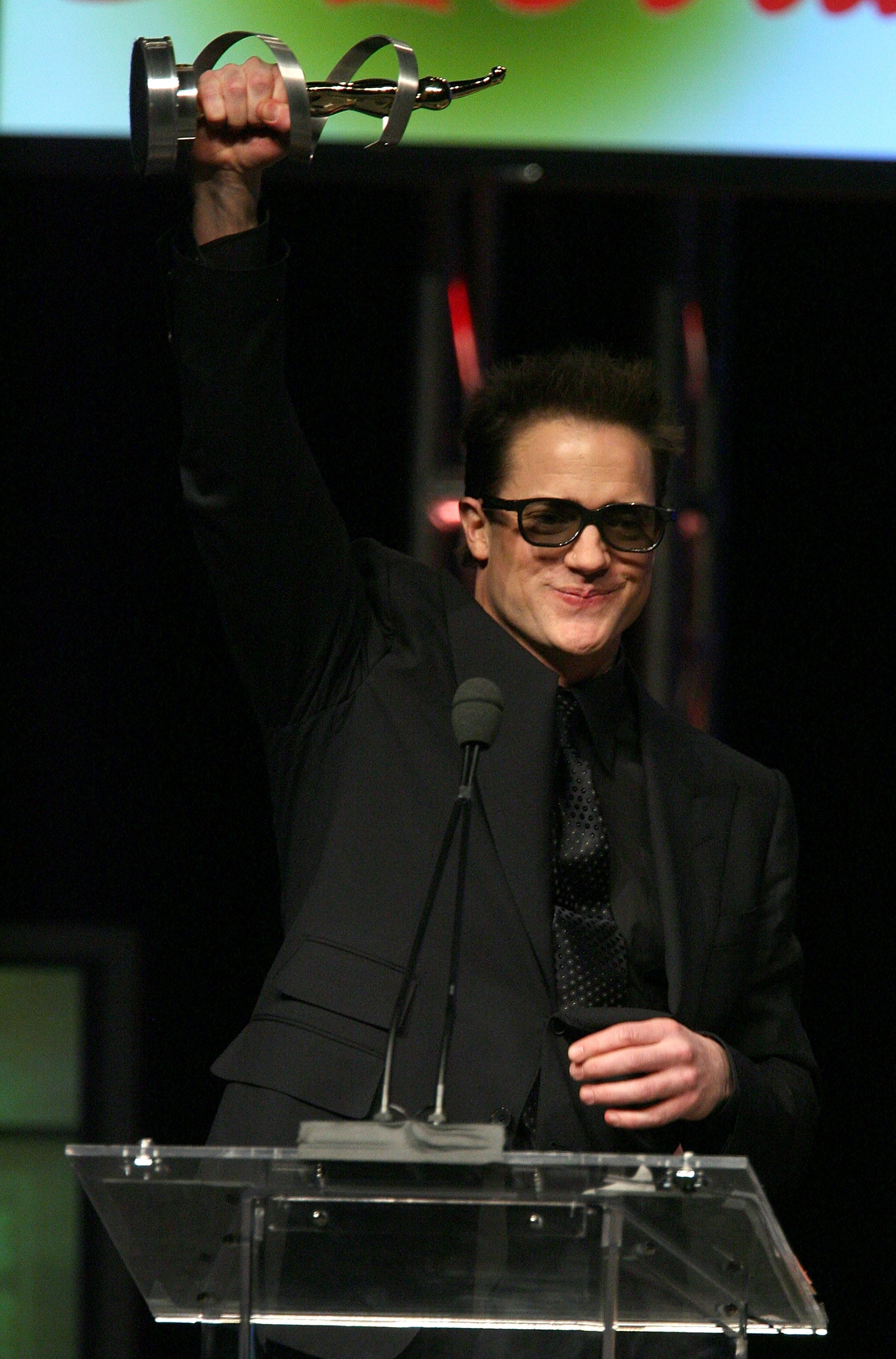 Oscar winner Brendan Fraser joins Chicago convention lineup. How to see him