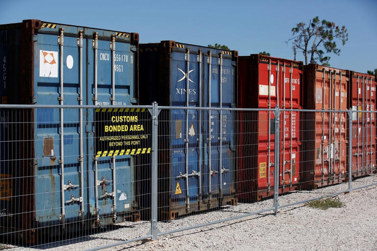 Importers turn US depots into tariff-free zones