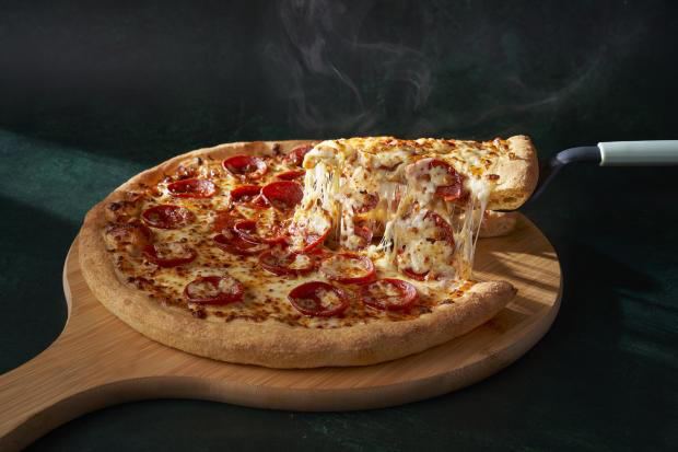 New Watford pizza shop to open - with free food for first customers