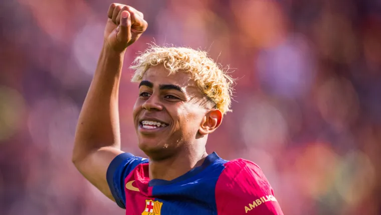 Who won the Kopa Trophy 2025? Lamine Yamal retains Ballon d'Or best ...