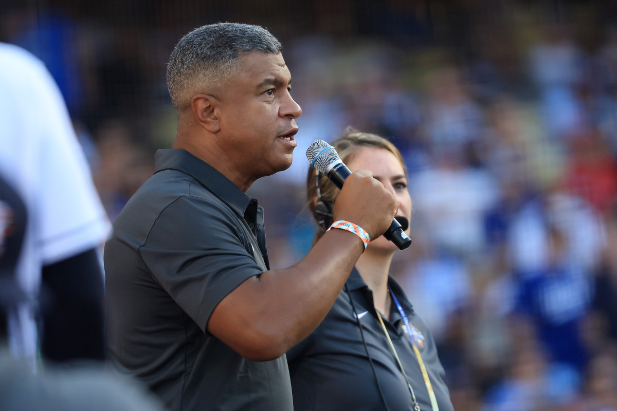 NFL Team Hires 'SportsCenter' Legend Stan Verrett For 2025 Season