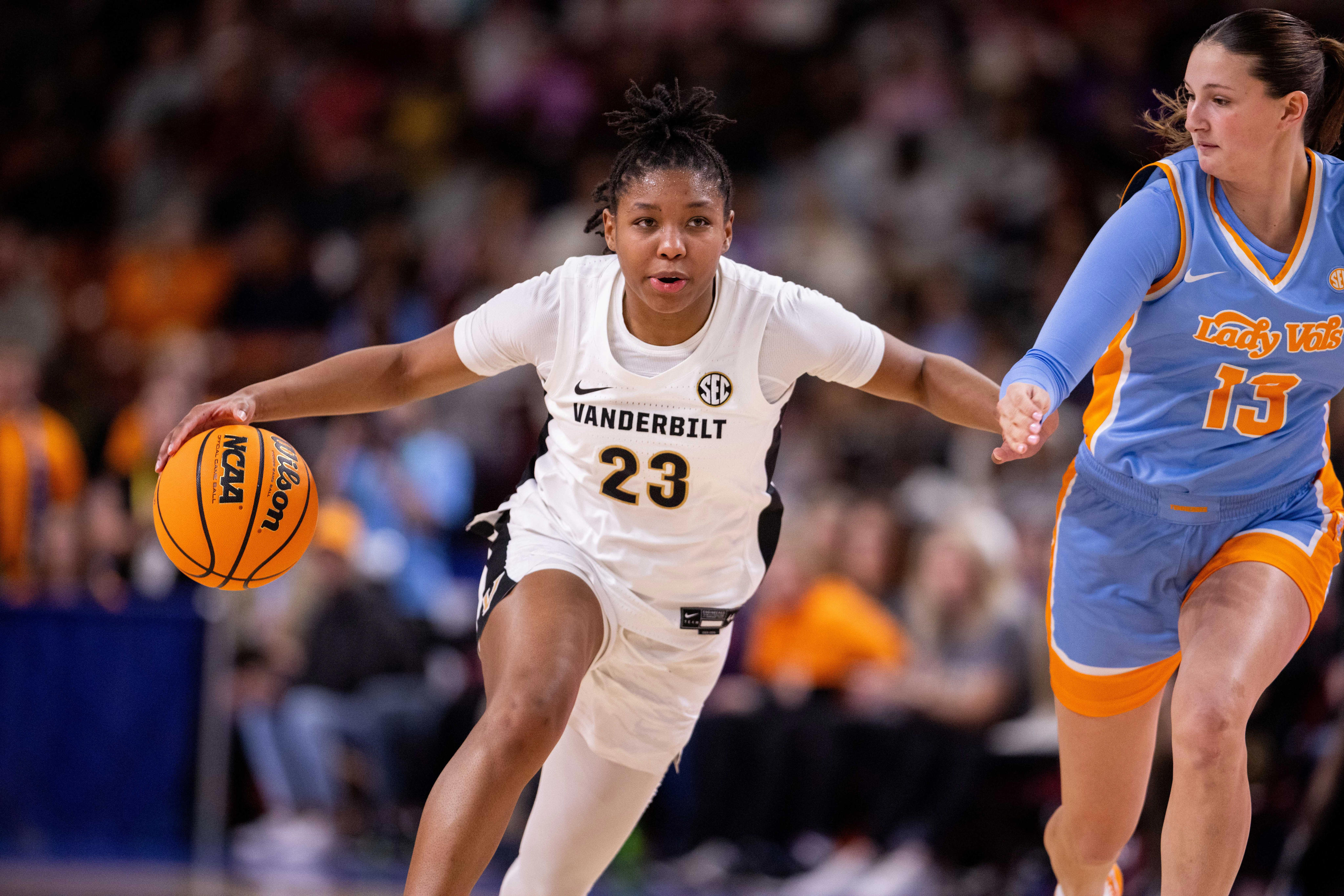 Notre Dame women's basketball adds former Vanderbilt guard to 2025-26 ...