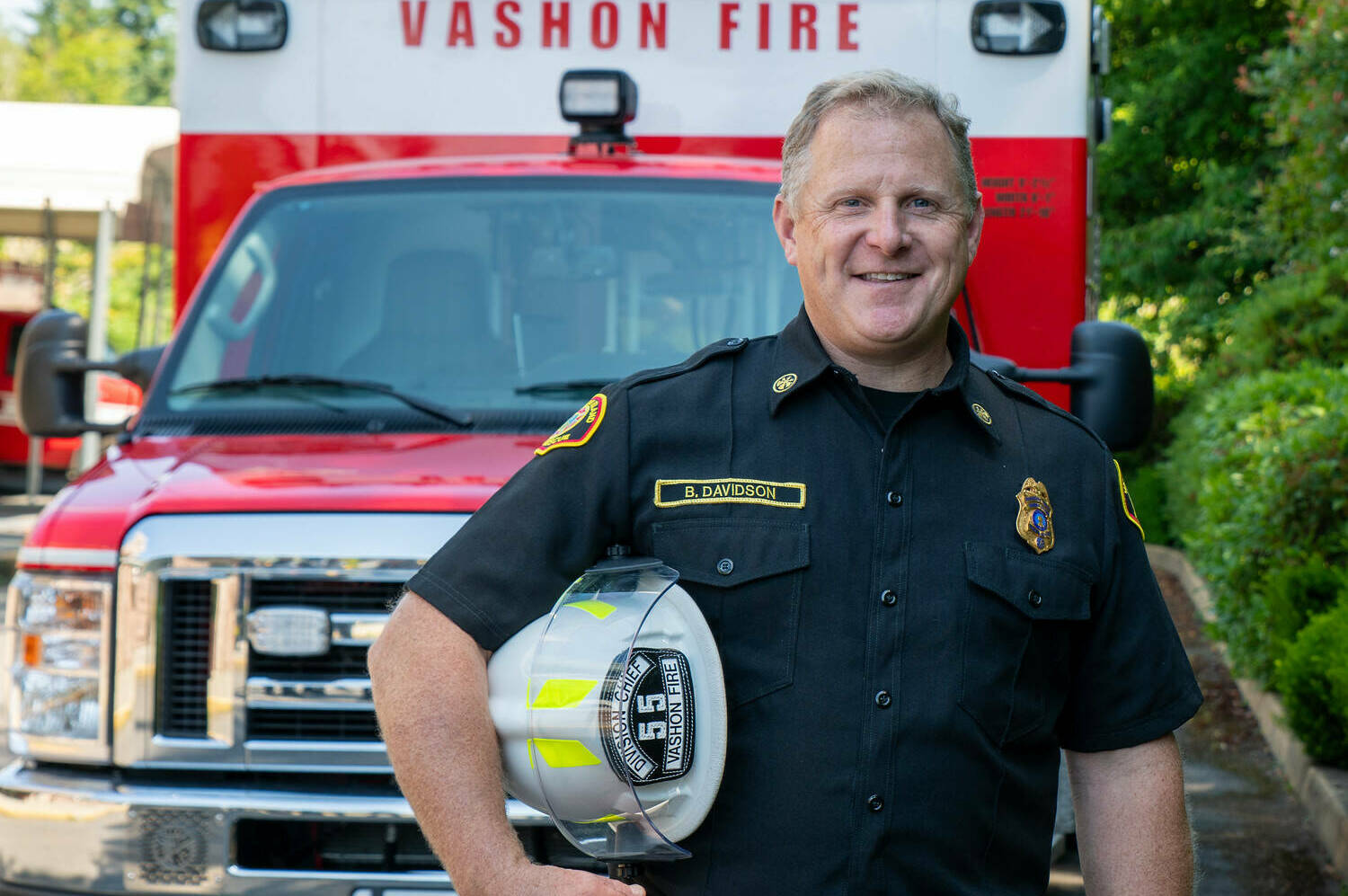 Fire service pros and local leaders laud interim fire chief