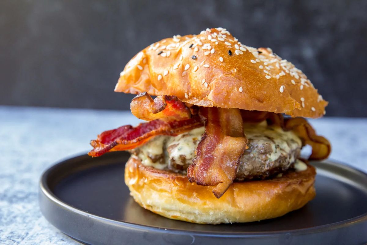 Bite Into Summer: 15+ Juicy Burger Recipes for Your First BBQ Bash