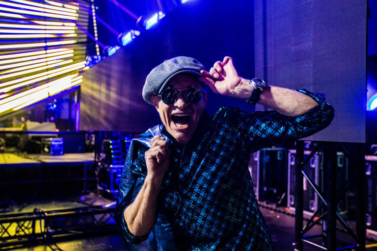 80s Rock Legend, 70, Interrupts Concert to Praise Band: 'Great Show, Guys'