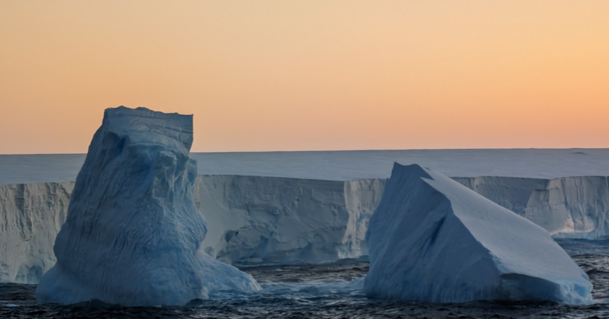 The Biggest Iceberg In The World Traveled Miles From Antarctica To ...